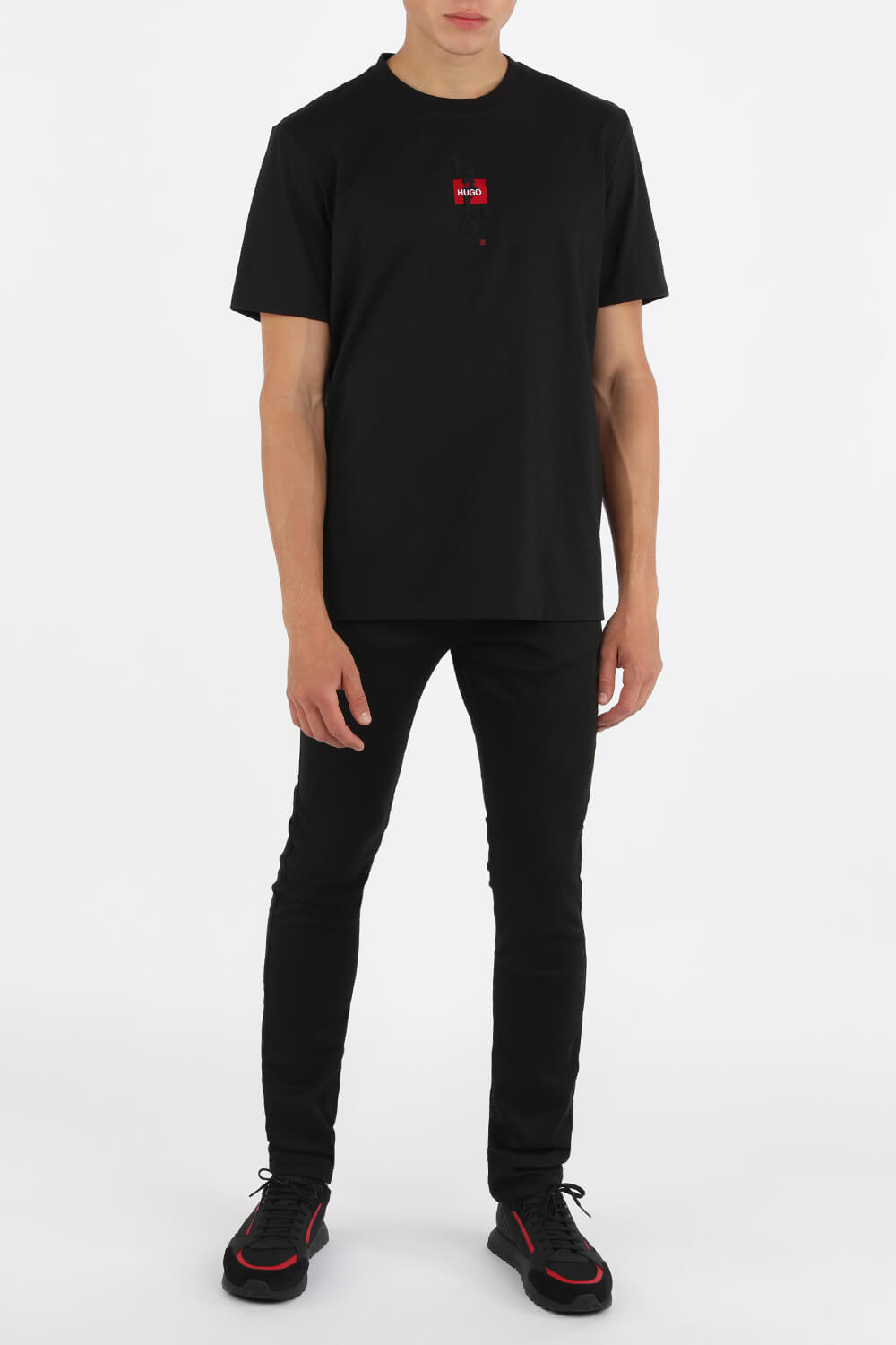 Dasabi Hugo Straight Tshirt in Black | Factory 54